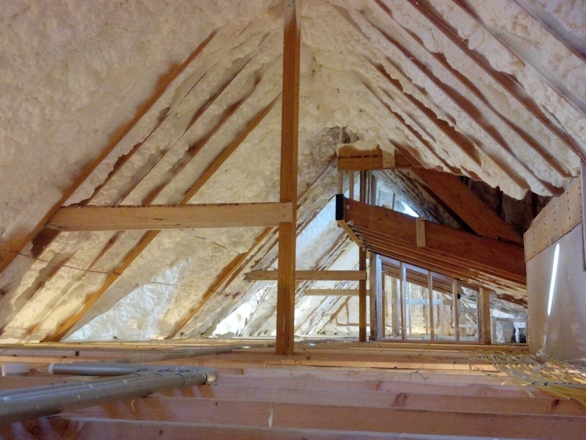 A Guide to Insulating Your Home | goodlifeenergysavers.com